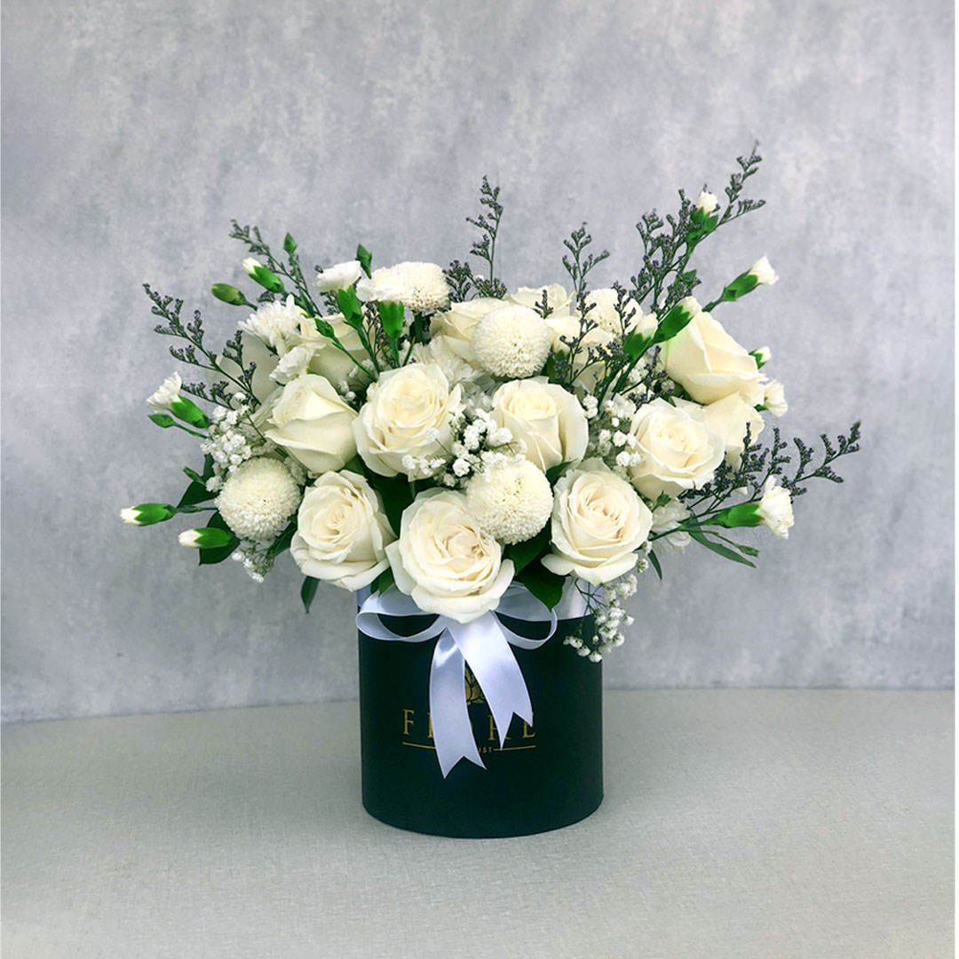 Welcome to Fiore Flowerist: Where Emotions Blossom in Every Petal